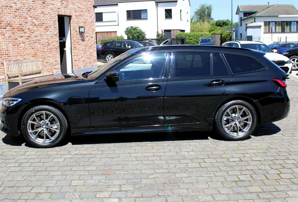 Voiture d'occasion BMW e Touring Automaat PHEV Pano dak | Moniteur ...