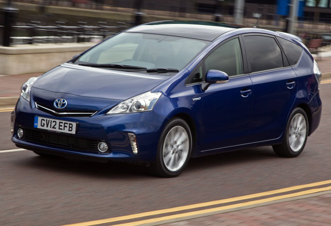 Toyota Grand Prius+ 1.8 VVT-i Hybrid Comfort (2012) prix - Moniteur ...